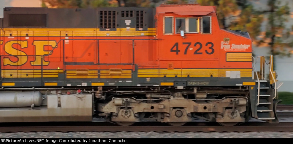 BNSF 4723 MSTS